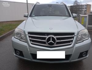 Green Mercedes-Benz GLK 220 2009 in Alytus, with an engine capacity of 2.10 L and mileage of 279 thousand km for 7950 €, photo 3 on AUTOMOTO.COM.LV