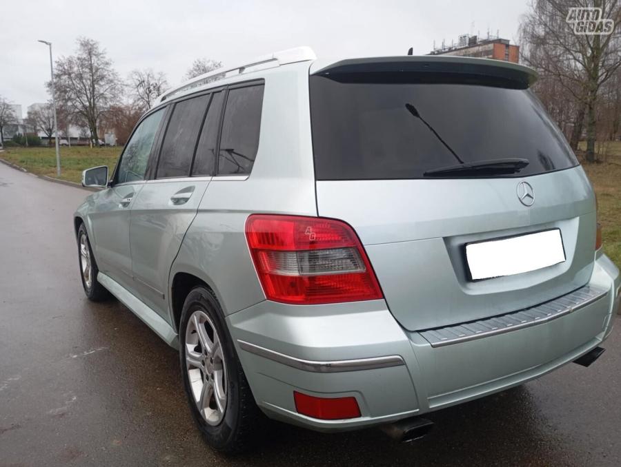 Green Mercedes-Benz GLK 220 2009 in Alytus, with an engine capacity of 2.10 L and mileage of 279 thousand km for 7950 €, photo 5 on AUTOMOTO.COM.LV