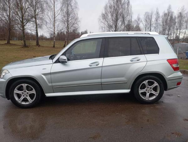 Zaļš Mercedes-Benz GLK 220 2009 Alīta, ar dzinēja tilpumu 2.10 L un nobraukumu 279 tūkst. km par 5999 €, foto 6 vietnē AUTOMOTO.COM.LV
