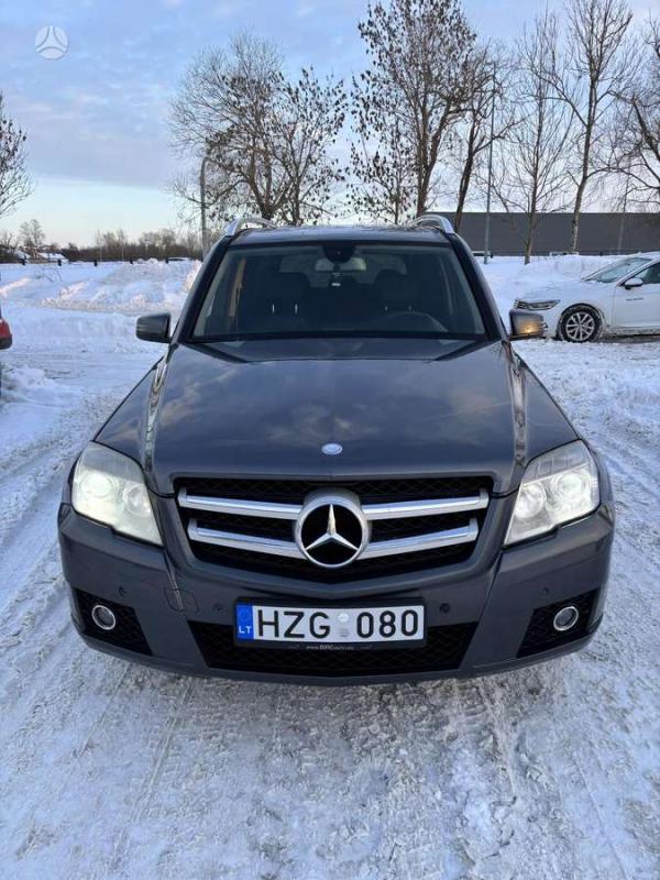 Pelēks Mercedes-Benz GLK 220 2009 Šauļi, ar dzinēja tilpumu 2.20 L un nobraukumu 362 tūkst. km par 5250 €, foto 1 vietnē AUTOMOTO.COM.LV
