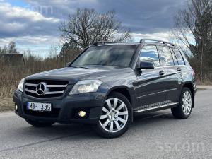 Pelēks Mercedes-Benz GLK 220 2009 Ogre, ar dzinēja tilpumu 2.20 L un nobraukumu 334 tūkst. km par 7500 €, foto  vietnē AUTOMOTO.COM.LV