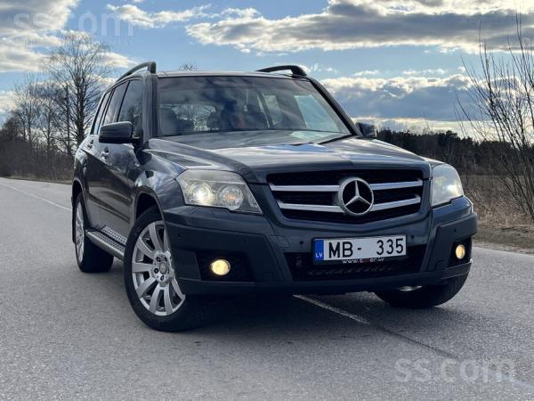 Pelēks Mercedes-Benz GLK 220 2009 Ogre, ar dzinēja tilpumu 2.20 L un nobraukumu 334 tūkst. km par 7500 €, foto 2 vietnē AUTOMOTO.COM.LV