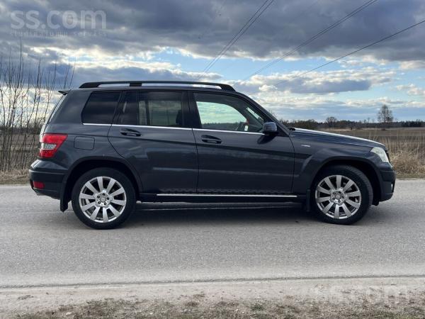 Pelēks Mercedes-Benz GLK 220 2009 Ogre, ar dzinēja tilpumu 2.20 L un nobraukumu 334 tūkst. km par 7500 €, foto 6 vietnē AUTOMOTO.COM.LV