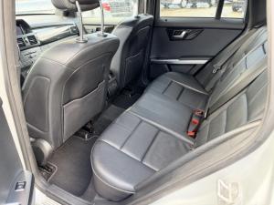 Pelēks Mercedes-Benz GLK 220 2009 Rīga, ar dzinēja tilpumu 2.20 L un nobraukumu 290 tūkst. km par 8995 €, foto 7 vietnē AUTOMOTO.COM.LV