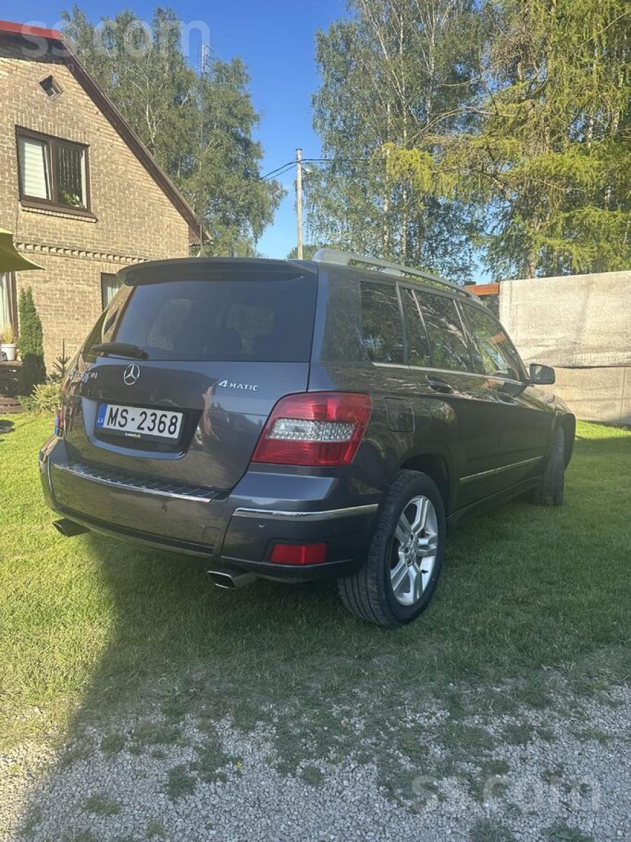 Grey Mercedes-Benz GLK 220 2010 in Jurmala, with an engine capacity of 2.20 L and mileage of 282 thousand km for 6500 €, photo 2 on AUTOMOTO.COM.LV