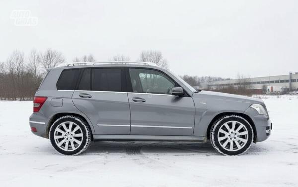 Grey Mercedes-Benz GLK 220 2010 in Mazeikiai, with an engine capacity of 2.10 L and mileage of 449 thousand km for 7300 €, photo 5 on AUTOMOTO.COM.LV