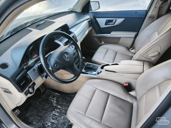 Pelēks Mercedes-Benz GLK 220 2010 Viļņa, ar dzinēja tilpumu 2.10 L un nobraukumu 287 tūkst. km par 3500 €, foto 5 vietnē AUTOMOTO.COM.LV