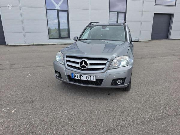 Pelēks Mercedes-Benz GLK 220 2010 Kauņa, ar dzinēja tilpumu 2.14 L un nobraukumu 332 tūkst. km par 5800 €, foto 2 vietnē AUTOMOTO.COM.LV