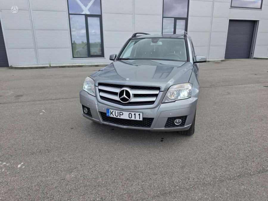 Pelēks Mercedes-Benz GLK 220 2010 Kauņa, ar dzinēja tilpumu 2.14 L un nobraukumu 332 tūkst. km par 5800 €, foto 3 vietnē AUTOMOTO.COM.LV
