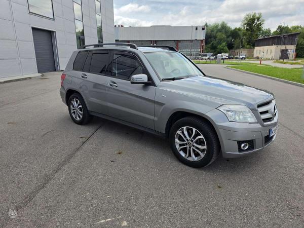 Pelēks Mercedes-Benz GLK 220 2010 Kauņa, ar dzinēja tilpumu 2.14 L un nobraukumu 332 tūkst. km par 5800 €, foto 3 vietnē AUTOMOTO.COM.LV
