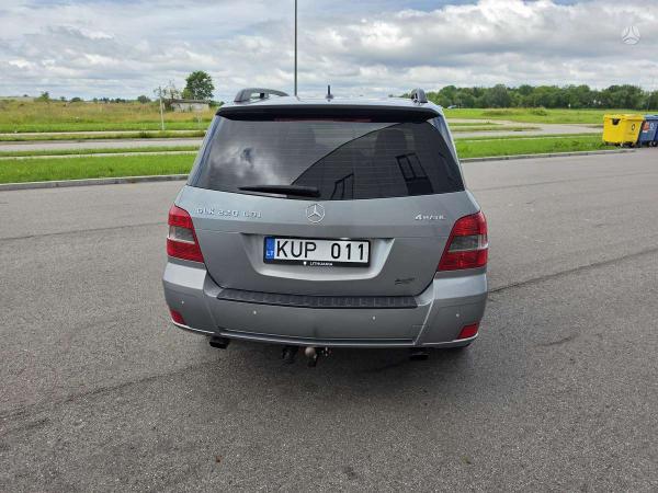 Pelēks Mercedes-Benz GLK 220 2010 Kauņa, ar dzinēja tilpumu 2.14 L un nobraukumu 332 tūkst. km par 5800 €, foto 6 vietnē AUTOMOTO.COM.LV