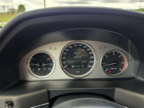 Pelēks Mercedes-Benz GLK 220 2010 Kauņa, ar dzinēja tilpumu 2.14 L un nobraukumu 332 tūkst. km par 5800 €, foto 9 vietnē AUTOMOTO.COM.LV