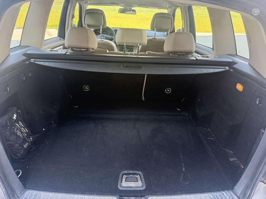 Grey Mercedes-Benz GLK 220 2010 in Siauliai, with an engine capacity of 2.14 L and mileage of 270 thousand km for 5700 €, photo 16 on AUTOMOTO.COM.LV