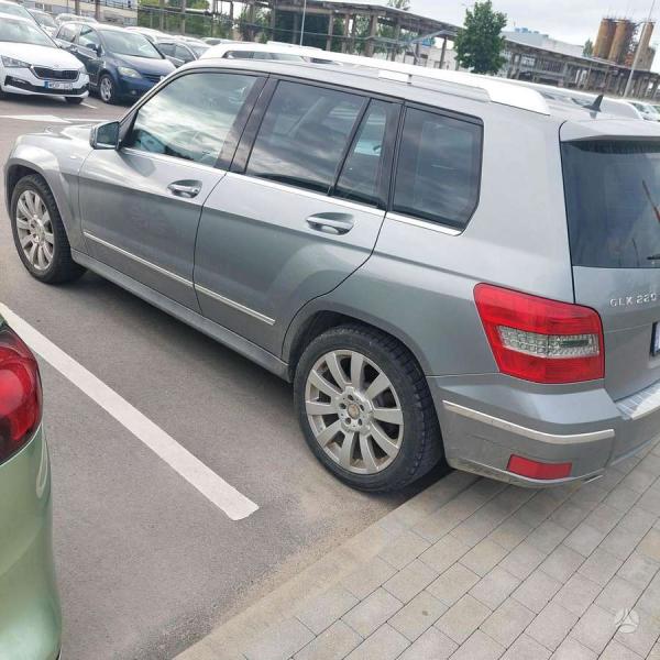 Pelēks Mercedes-Benz GLK 220 2010 Mažeikiai, ar dzinēja tilpumu 2.20 L un nobraukumu 463 tūkst. km par 4800 €, foto 3 vietnē AUTOMOTO.COM.LV