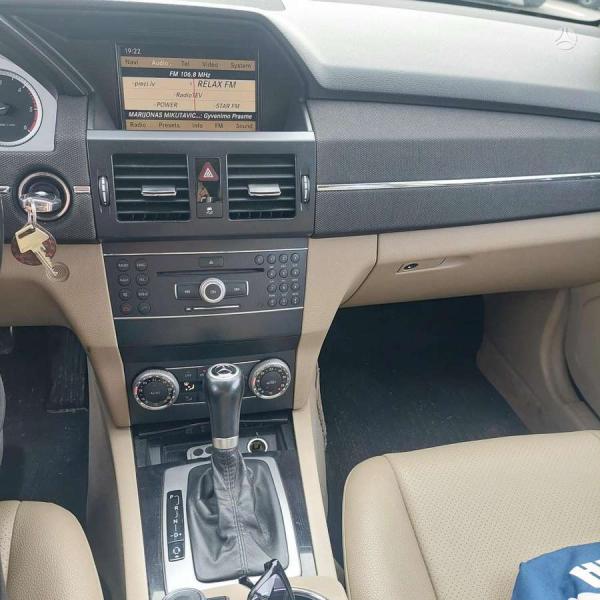 Pelēks Mercedes-Benz GLK 220 2010 Mažeikiai, ar dzinēja tilpumu 2.20 L un nobraukumu 463 tūkst. km par 4800 €, foto 7 vietnē AUTOMOTO.COM.LV