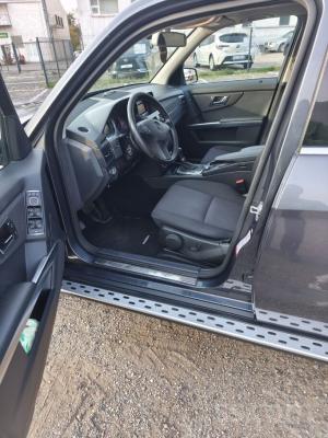 Pelēks Mercedes-Benz GLK 220 2010 Rīga, ar dzinēja tilpumu 2.20 L un nobraukumu 257 tūkst. km par 6950 €, foto 7 vietnē AUTOMOTO.COM.LV
