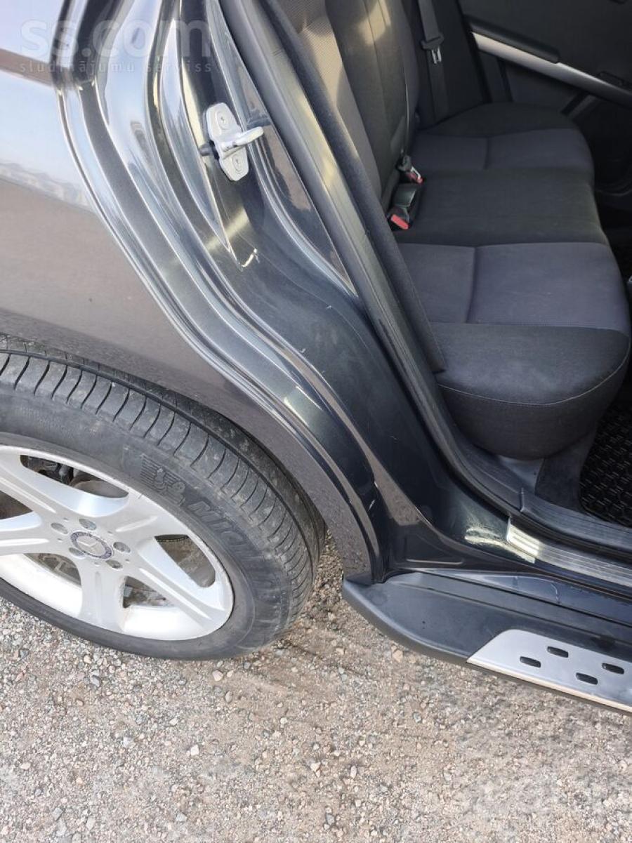Pelēks Mercedes-Benz GLK 220 2010 Rīga, ar dzinēja tilpumu 2.20 L un nobraukumu 257 tūkst. km par 6950 €, foto 8 vietnē AUTOMOTO.COM.LV