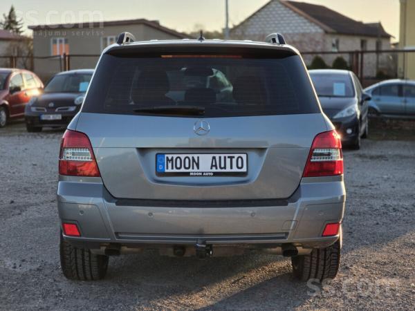 Grey Mercedes-Benz GLK 220 2011 in Liepaja, with an engine capacity of 2.20 L and mileage of 0 thousand km for 8800 €, photo 7 on AUTOMOTO.COM.LV