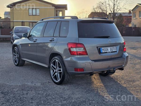 Grey Mercedes-Benz GLK 220 2011 in Liepaja, with an engine capacity of 2.20 L and mileage of 0 thousand km for 8800 €, photo 8 on AUTOMOTO.COM.LV
