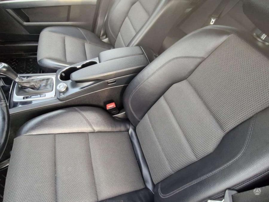Pelēks Mercedes-Benz GLK 220 2011 Telšiai, ar dzinēja tilpumu 2.10 L un nobraukumu 243 tūkst. km par 7150 €, foto 8 vietnē AUTOMOTO.COM.LV