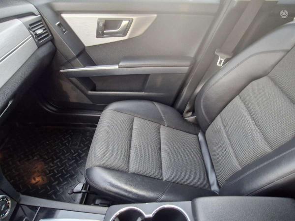 Pelēks Mercedes-Benz GLK 220 2011 Telšiai, ar dzinēja tilpumu 2.10 L un nobraukumu 243 tūkst. km par 7150 €, foto 10 vietnē AUTOMOTO.COM.LV