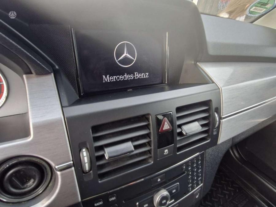 Pelēks Mercedes-Benz GLK 220 2011 Telšiai, ar dzinēja tilpumu 2.10 L un nobraukumu 243 tūkst. km par 7150 €, foto 16 vietnē AUTOMOTO.COM.LV
