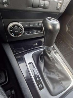 Pelēks Mercedes-Benz GLK 220 2011 Telšiai, ar dzinēja tilpumu 2.10 L un nobraukumu 243 tūkst. km par 7150 €, foto 20 vietnē AUTOMOTO.COM.LV
