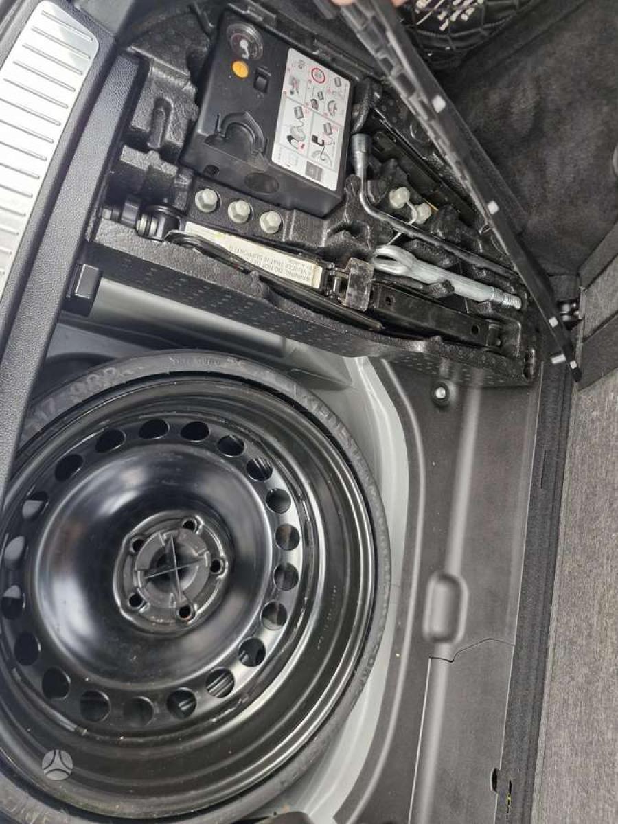 Pelēks Mercedes-Benz GLK 220 2011 Telšiai, ar dzinēja tilpumu 2.10 L un nobraukumu 243 tūkst. km par 7150 €, foto 26 vietnē AUTOMOTO.COM.LV