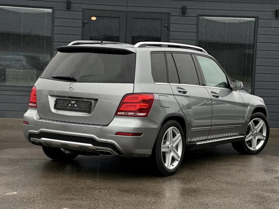 Pelēks Mercedes-Benz GLK 220 2012 Rīga, ar dzinēja tilpumu 2.20 L un nobraukumu 285 tūkst. km par 13950 €, foto 5 vietnē AUTOMOTO.COM.LV