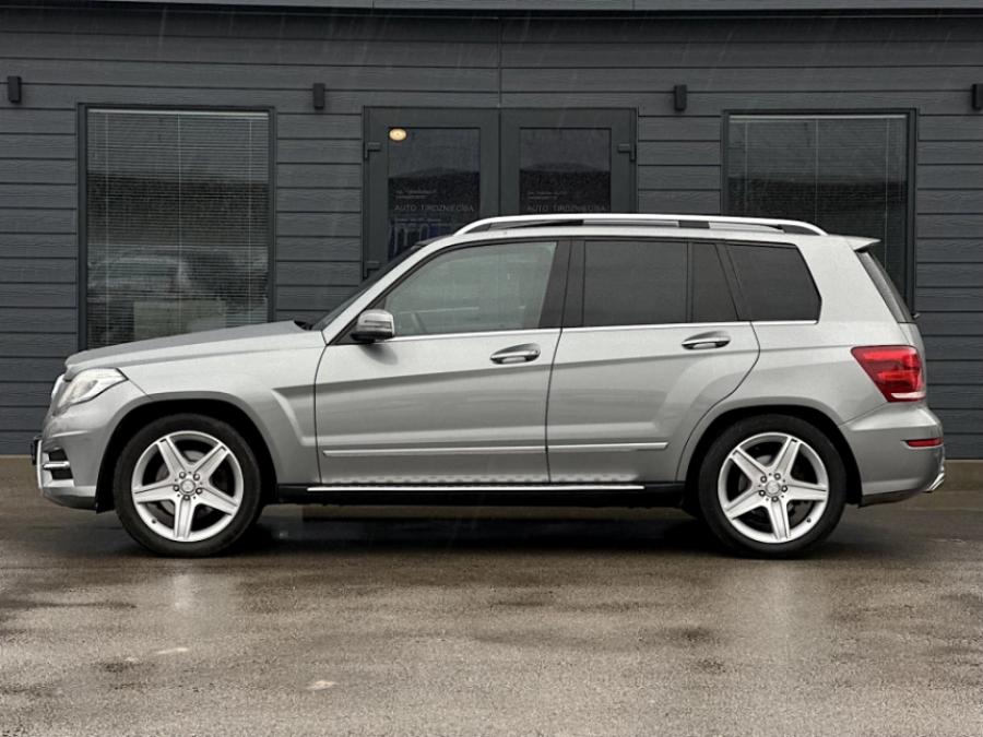 Pelēks Mercedes-Benz GLK 220 2012 Rīga, ar dzinēja tilpumu 2.20 L un nobraukumu 285 tūkst. km par 13950 €, foto 6 vietnē AUTOMOTO.COM.LV