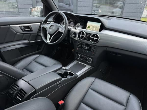 Pelēks Mercedes-Benz GLK 220 2012 Rīga, ar dzinēja tilpumu 2.20 L un nobraukumu 285 tūkst. km par 13950 €, foto 6 vietnē AUTOMOTO.COM.LV