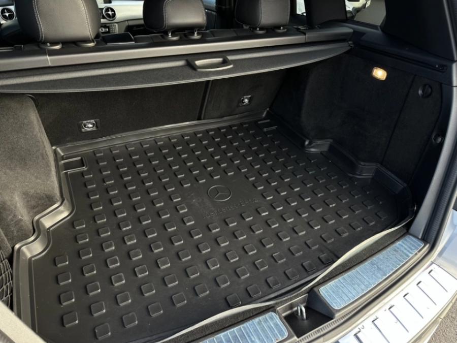 Pelēks Mercedes-Benz GLK 220 2012 Rīga, ar dzinēja tilpumu 2.20 L un nobraukumu 285 tūkst. km par 13950 €, foto 10 vietnē AUTOMOTO.COM.LV
