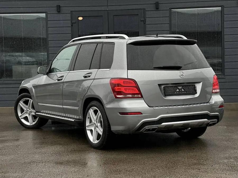 Pelēks Mercedes-Benz GLK 220 2012 Jelgava, ar dzinēja tilpumu 2.20 L un nobraukumu 285 tūkst. km par 11950 €, foto 3 vietnē AUTOMOTO.COM.LV