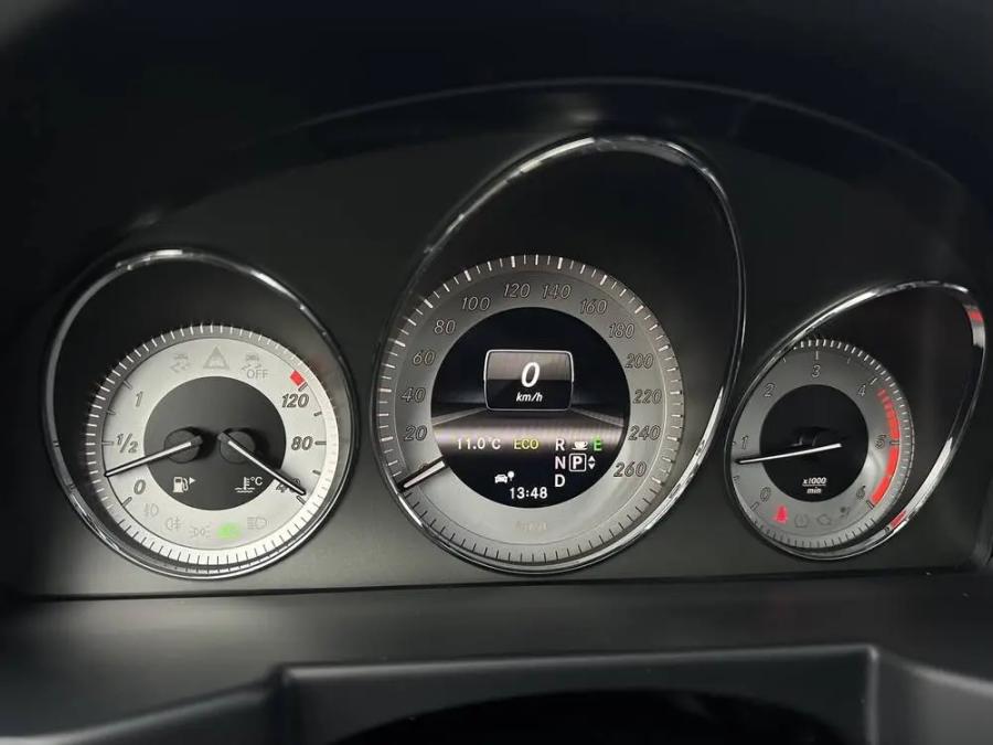Pelēks Mercedes-Benz GLK 220 2012 Jelgava, ar dzinēja tilpumu 2.20 L un nobraukumu 285 tūkst. km par 11950 €, foto 19 vietnē AUTOMOTO.COM.LV
