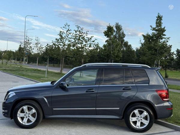 Grey Mercedes-Benz GLK 220 2012 in Siauliai, with an engine capacity of 2.14 L and mileage of 237 thousand km for 13550 €, photo 6 on AUTOMOTO.COM.LV