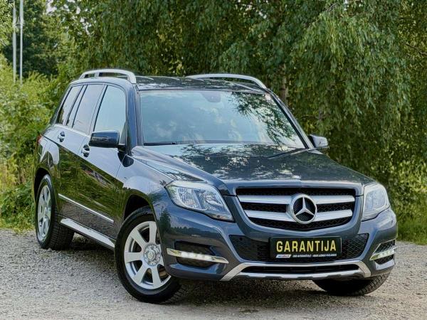 Grey Mercedes-Benz GLK 220 2012 in Siauliai, with an engine capacity of 2.14 L and mileage of 252 thousand km for 12999 €, photo 1 on AUTOMOTO.COM.LV