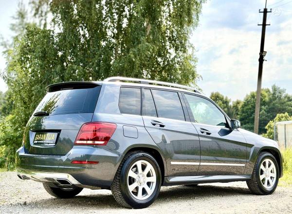 Grey Mercedes-Benz GLK 220 2012 in Siauliai, with an engine capacity of 2.14 L and mileage of 252 thousand km for 12999 €, photo 4 on AUTOMOTO.COM.LV