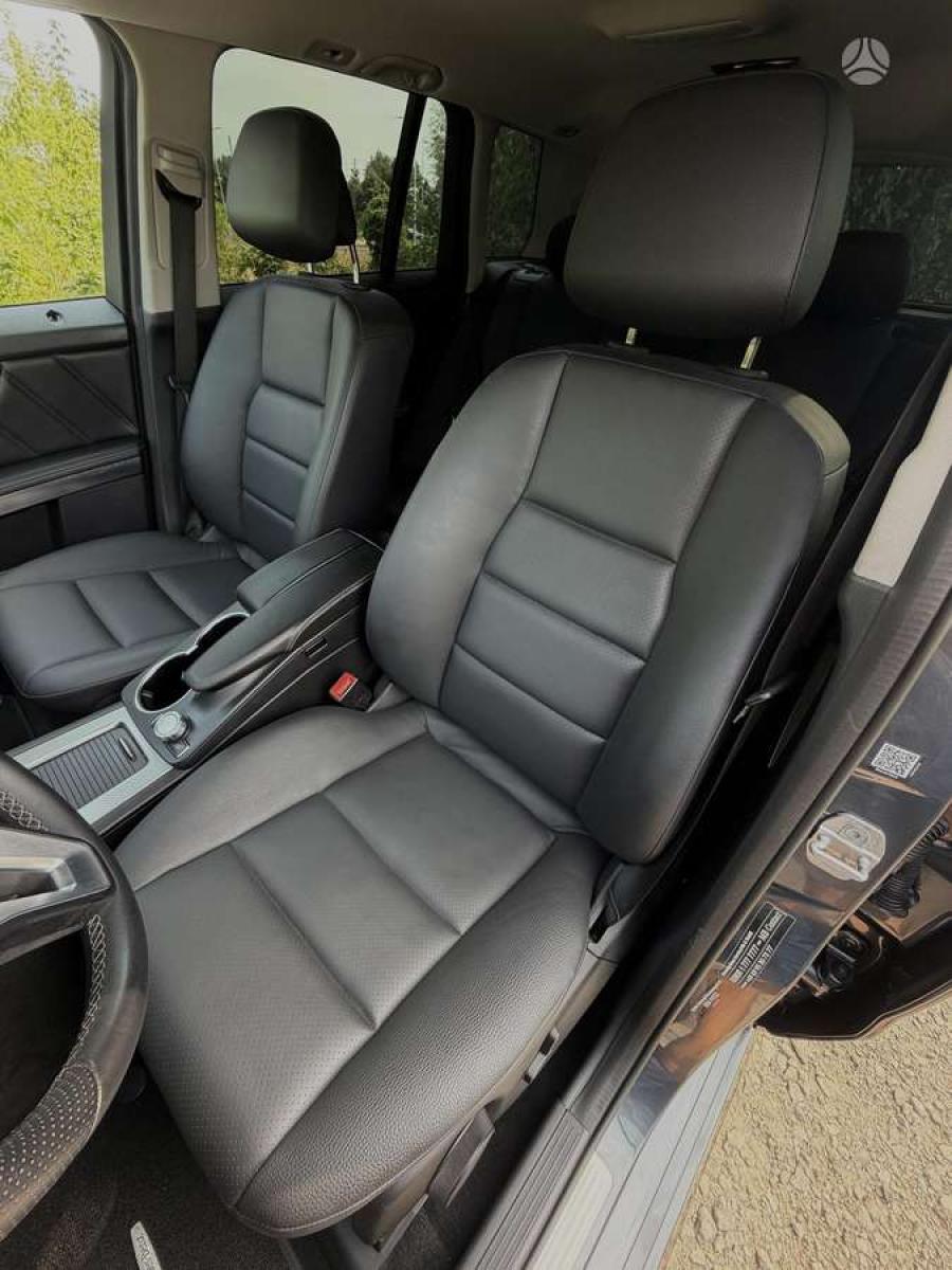 Pelēks Mercedes-Benz GLK 220 2012 Šauļi, ar dzinēja tilpumu 2.14 L un nobraukumu 252 tūkst. km par 12999 €, foto 30 vietnē AUTOMOTO.COM.LV