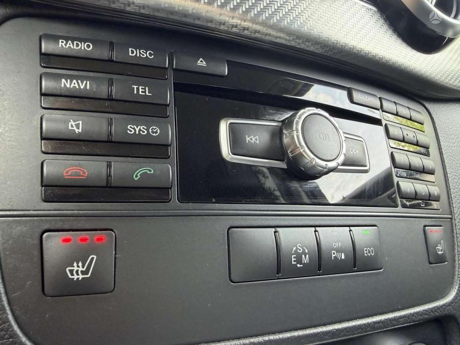 Pelēks Mercedes-Benz GLK 220 2012 Šauļi, ar dzinēja tilpumu 2.14 L un nobraukumu 252 tūkst. km par 12999 €, foto 39 vietnē AUTOMOTO.COM.LV