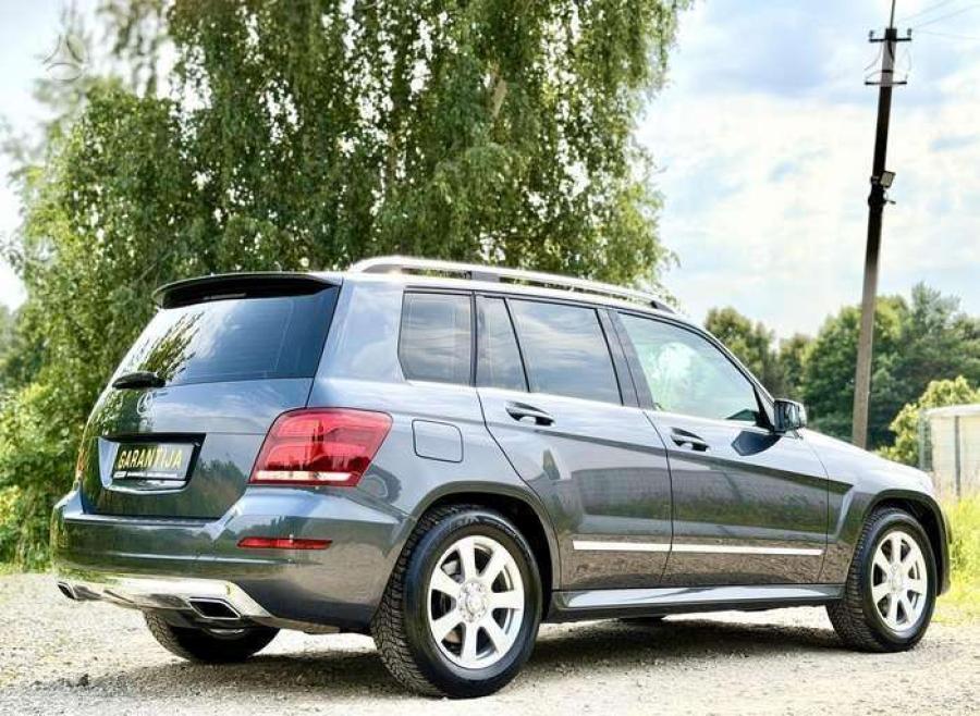 Grey Mercedes-Benz GLK 220 2012 in Siauliai, with an engine capacity of 2.14 L and mileage of 252 thousand km for 12999 €, photo 5 on AUTOMOTO.COM.LV