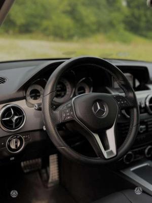 Grey Mercedes-Benz GLK 220 2012 in Siauliai, with an engine capacity of 2.14 L and mileage of 252 thousand km for 12999 €, photo 26 on AUTOMOTO.COM.LV
