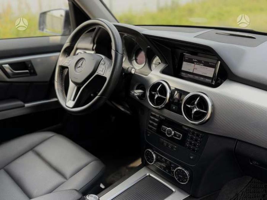 Grey Mercedes-Benz GLK 220 2012 in Siauliai, with an engine capacity of 2.14 L and mileage of 252 thousand km for 12999 €, photo 28 on AUTOMOTO.COM.LV