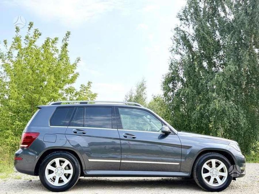 Grey Mercedes-Benz GLK 220 2012 in Siauliai, with an engine capacity of 2.14 L and mileage of 252 thousand km for 12999 €, photo 15 on AUTOMOTO.COM.LV