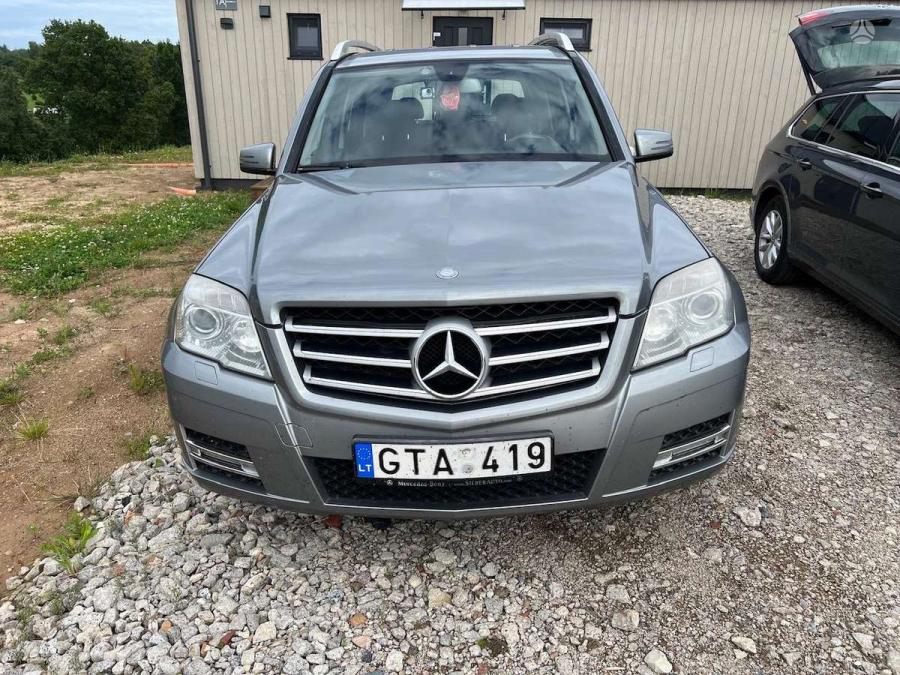 Серый Мерседес ГЛК 220 2012 в Вильнюс, объемом двигателя 2.14 л и пробегом 280 тыс. км за 8200 €, фото 8 на AUTOMOTO.COM.LV