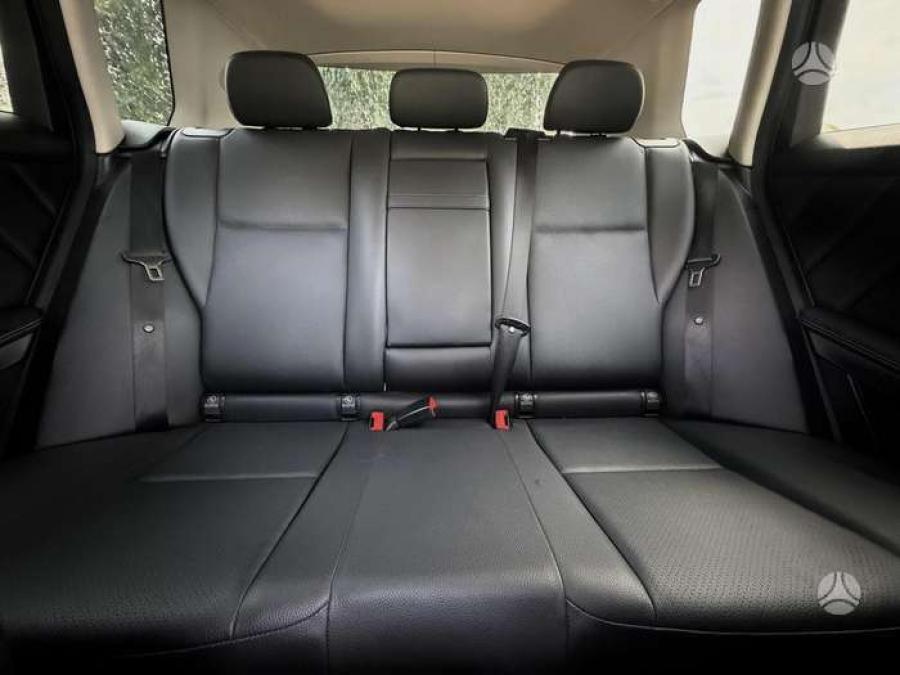 Pelēks Mercedes-Benz GLK 220 2012 Šauļi, ar dzinēja tilpumu 2.14 L un nobraukumu 252 tūkst. km par 12999 €, foto 34 vietnē AUTOMOTO.COM.LV