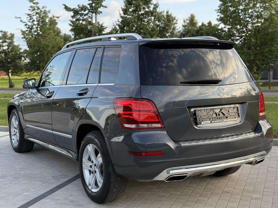 Grey Mercedes-Benz GLK 220 2012 in Siauliai, with an engine capacity of 2.14 L and mileage of 237 thousand km for 13550 €, photo 10 on AUTOMOTO.COM.LV