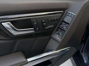 Grey Mercedes-Benz GLK 220 2012 in Siauliai, with an engine capacity of 2.14 L and mileage of 237 thousand km for 13550 €, photo 27 on AUTOMOTO.COM.LV