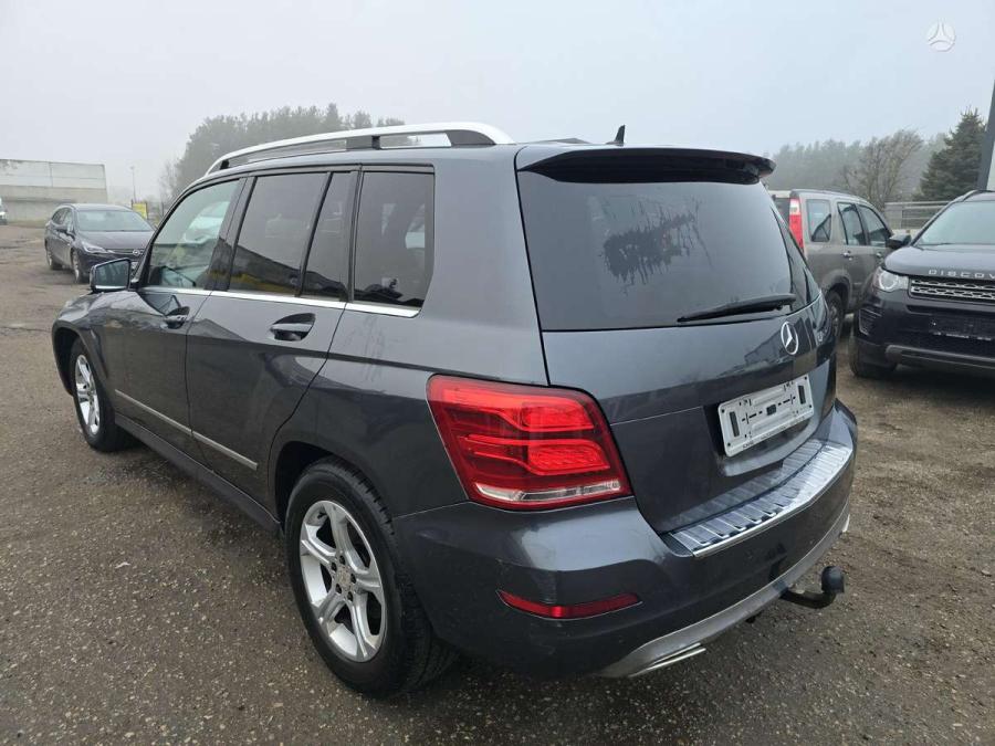 Grey Mercedes-Benz GLK 220 2013 in Utena, with an engine capacity of 2.14 L and mileage of 158 thousand km for 6550 €, photo 6 on AUTOMOTO.COM.LV