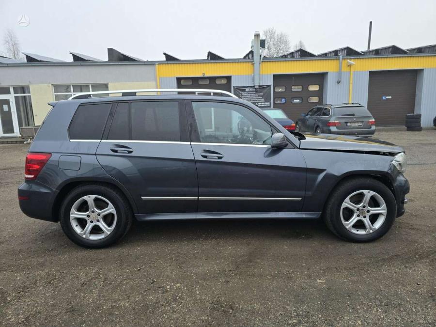 Grey Mercedes-Benz GLK 220 2013 in Utena, with an engine capacity of 2.14 L and mileage of 158 thousand km for 6550 €, photo 7 on AUTOMOTO.COM.LV