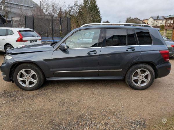 Grey Mercedes-Benz GLK 220 2013 in Utena, with an engine capacity of 2.14 L and mileage of 157 thousand km for 6650 €, photo 7 on AUTOMOTO.COM.LV